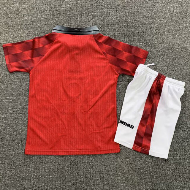 Man Utd 97-98 Home Kit - Kids – Classic Kit Spot