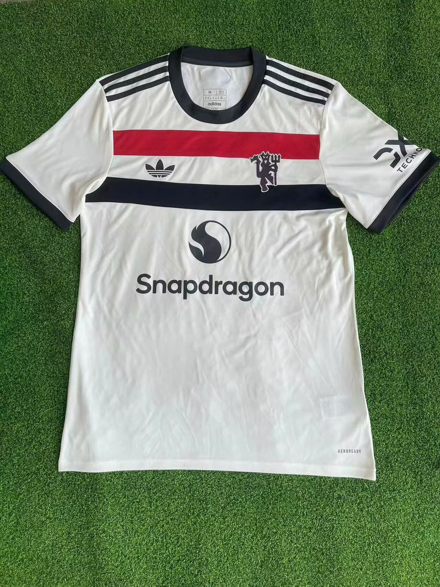 24/25 Man United Alternative Kit – Classic Kit Spot